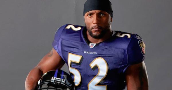 Lewis, Moss y Owens, entre 8 elegidos a Salón de la Fama