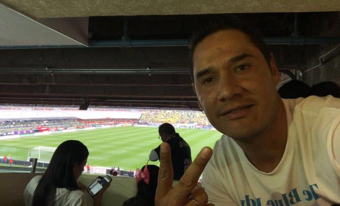 Moisés Muñoz estuvo en el partido entre América y Santos