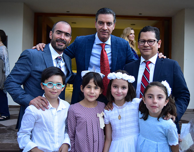 Marcelo y Marina Galán Valladares efectuaron su primera comunión ...