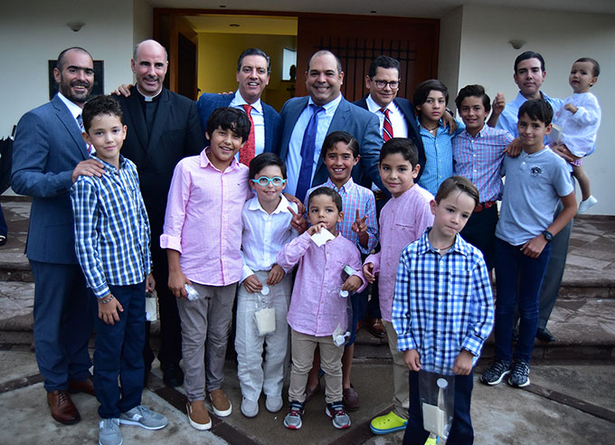 Marcelo y Marina Galán Valladares efectuaron su primera comunión ...