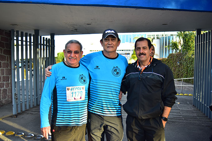 Acción en la carrera de aniversario del Club Deportivo Potosino ...