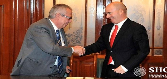 AMLO envía nombramiento de Carlos Urzúa en SHCP a San Lázaro AMLO envía nombramiento de Carlos Urzúa en SHCP a San Lázaro