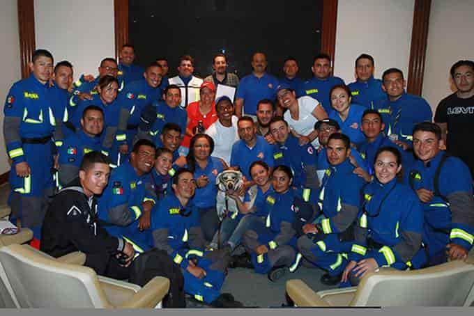 Marina jubila a Frida, la entrañable perrita rescatista del 19-S (FOTOS ...