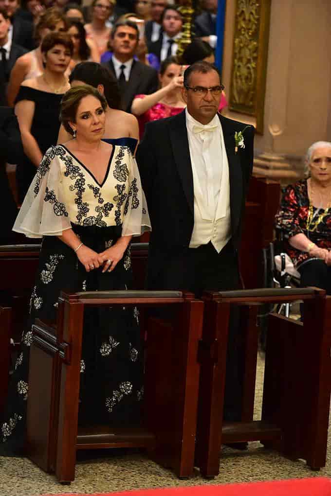 Andrea Lorca Álvarez y Héctor Gordoa González, sobrios esponsales