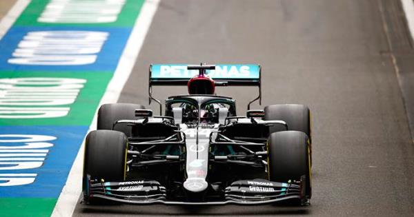La recta principal de Silverstone ahora se llama Hamilton Straight