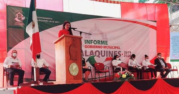 Acaldesa de Alaquines rinde su informe de gobierno