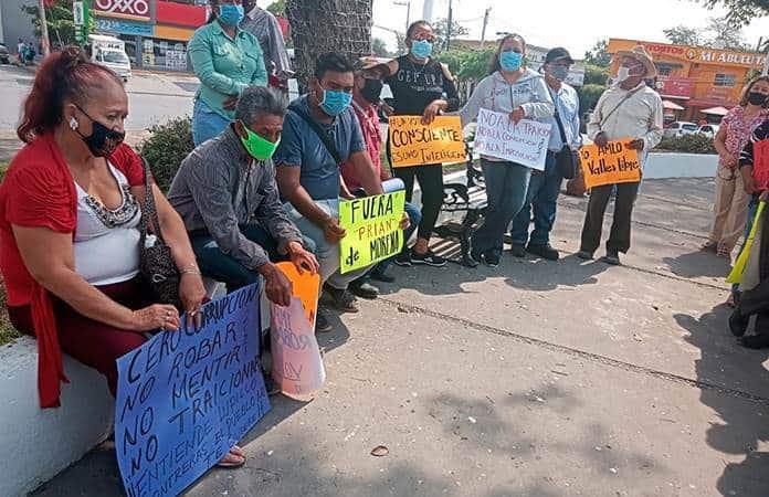 Rechazan los morenistas a Lupe Contreras
