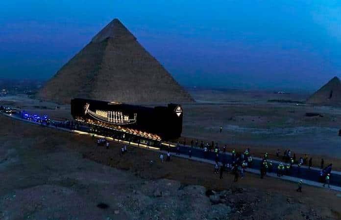 Egipto retira el museo que deslucía las vistas de la Gran Pirámide de Keops