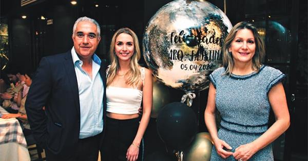 FAUSTINA NUEVA PROFESIONISTA