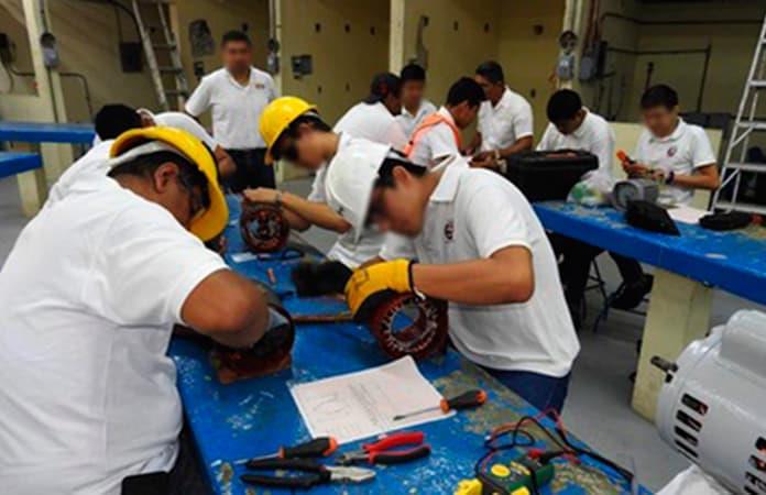 Ofrece el Cecati diversos cursos