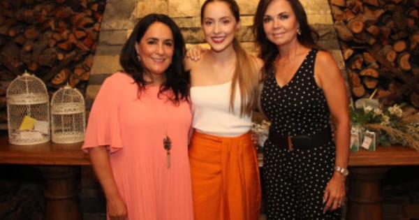 LAURA ¡HERMOSA NOVIA!