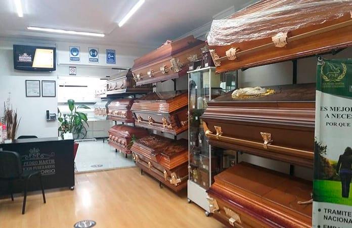 Funerales y comida, de lo más caro en SL