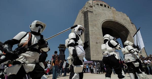 Marcha imperial en CDMX
