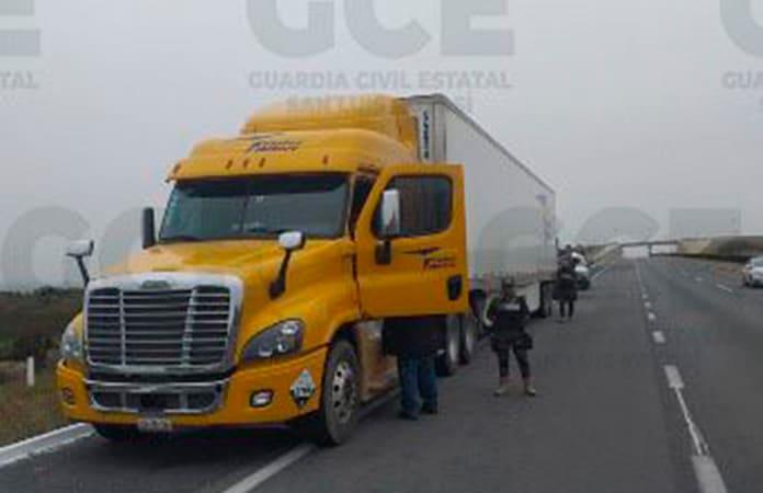 Recuperan dos tráilers, uno es de Coppel