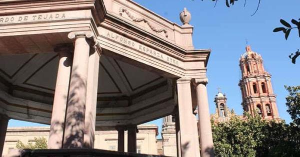 Machinena: urge arreglar quiosco de Plaza de Armas