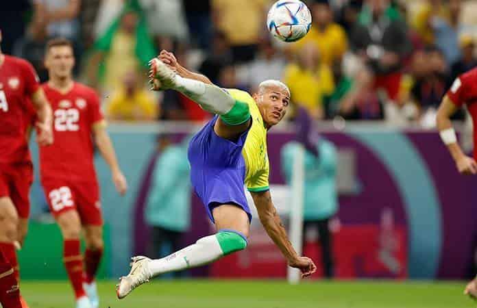 Richarlison y Mbappé, aspirantes al Premio Puskas Richarlison y Mbappé, aspirantes al Premio Puskas