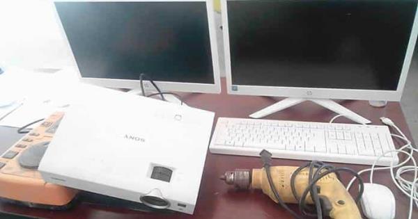 Atrapan a hombre por robo a escuela en la Simón Díaz Atrapan a hombre por robo a escuela en la Simón Díaz