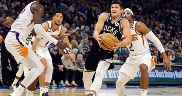 Los Bucks hilan 14 victorias