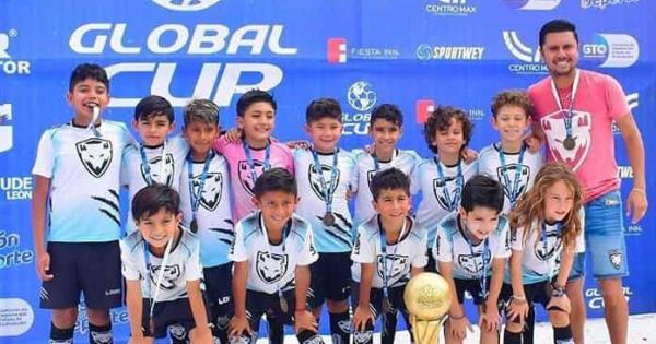 Lobos FC campeones en la Global Cup