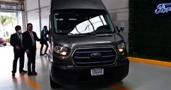 Scholastico lanza camioneta eléctrica con alta tecnología