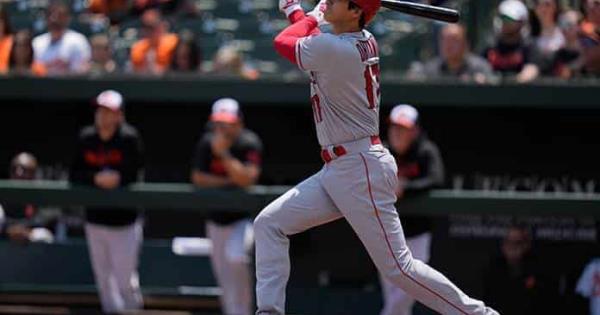 Angelinos triunfan sobre los Orioles