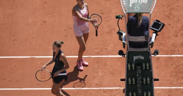 Ucraniana Kostyuk, abucheada en Roland Garros tras no saludar a ... Ucraniana Kostyuk, abucheada en Roland Garros tras no saludar a ...