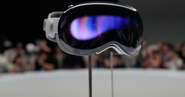 Apple se lanza al mundo de la realidad virtual y anuncia sus gafas de realidad mixta