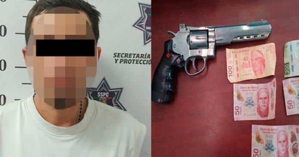 Atrapan a ladrón que asaltó una tienda Atrapan a ladrón que asaltó una tienda