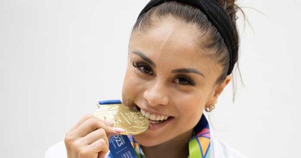 Paola Longoria, a 150 grados bajo cero