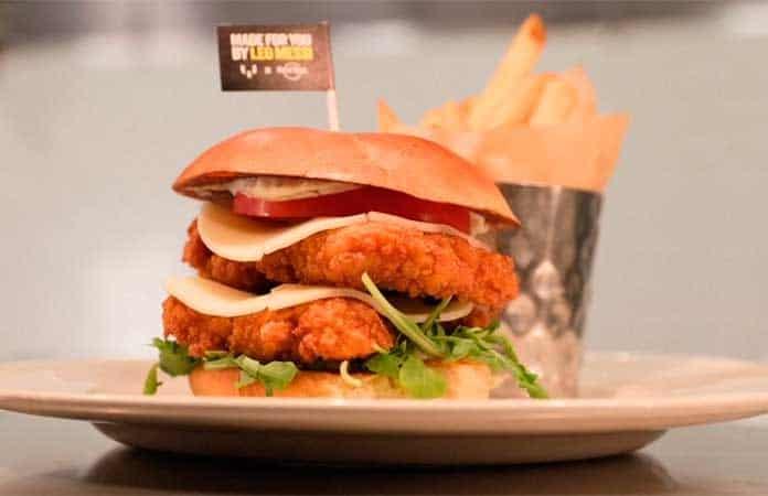 Messi se alía con el Hard Rock para lanzar un sándwich con su nombre