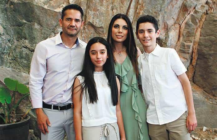 DANIELA REAFIRMA SU FE EN CRISTO