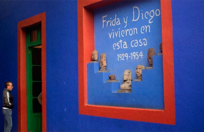 La Casa Azul, el lugar donde Frida Kahlo padeció Coyoacanitis