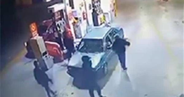 A punta de pistola, maleantes atracan una gasolinera A punta de pistola, maleantes atracan una gasolinera