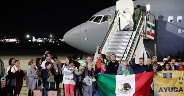 Retornan 287 mexicanos
