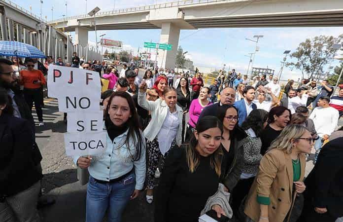 Empleados del PJF defienden sus derechos