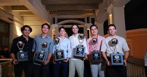 Premian a pilotos de Súper Copa