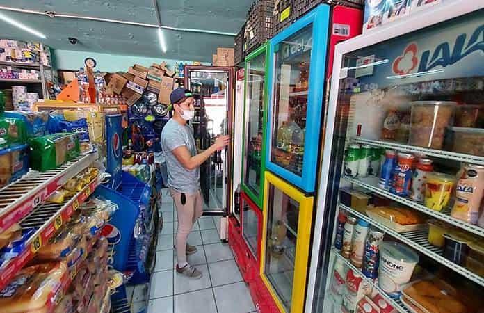 Invitan a refrendar licencia comercial