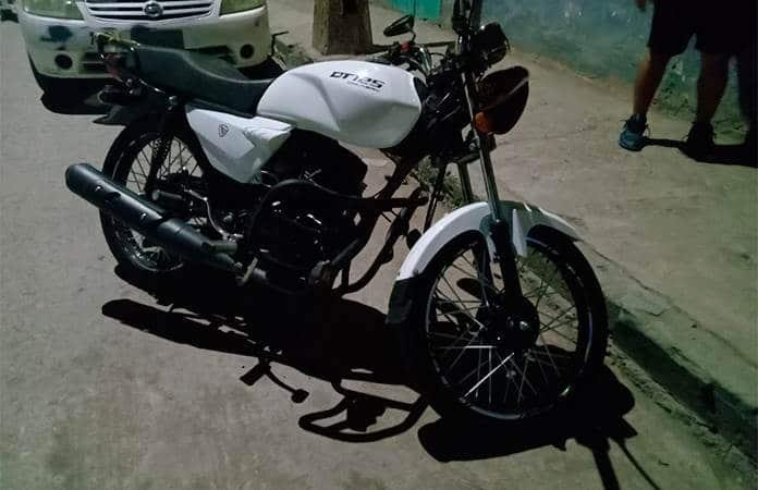 Ebrio Intenta Conducir Una Moto Y Se Accidenta