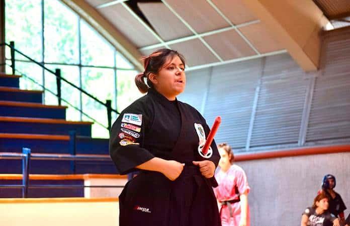 Claudia Rivas es plata en kick boxing