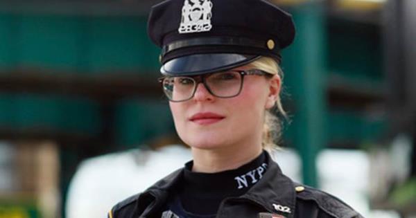Funeral policía de NY: Emilia Rennhack recibe último adiós