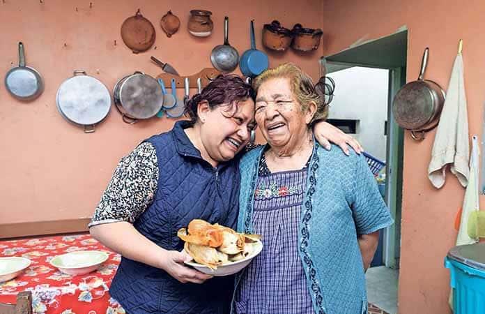 “Primero hay que persignar la masa”