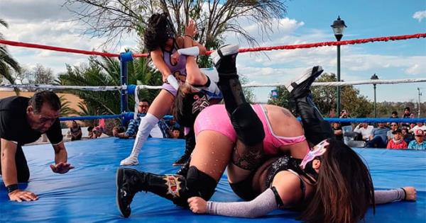 Exitosa la función de lucha libre en Bocas