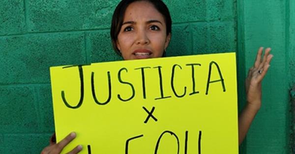 Exigen destituir a directora por permitir bullying