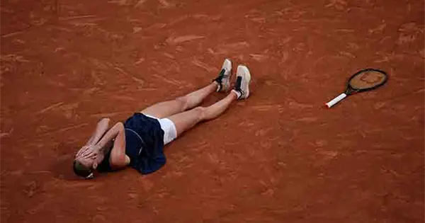 Gauff cae en tercera ronda